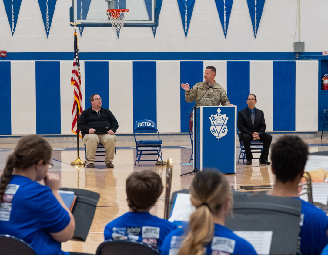 VETERANS HONORED AT POTTER FIELDHOUSE | News, Sports, Jobs - The Review